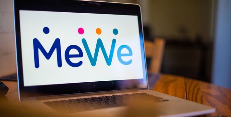 13 Most Dangerous Social Media Apps (2022 Updated) | MobileSpy